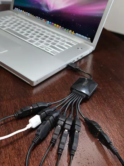 Ipfekedze muMatende Angu: Iyo USB Octopus 915_2