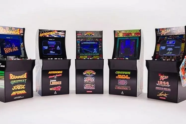 රස සාදන්නන් Arcade1Up ක්‍රීඩා කැබිනට්