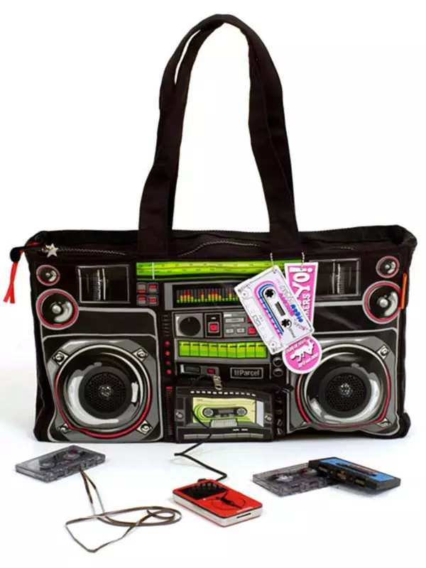 Kitanzi Mfuko wa Ghetto Blaster wa NYC Huning'iniza Boombox ya iPod Kwenye Bega Lako 9541_1