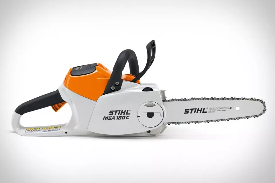 Uma motosserra a bateria Stihl para clones Leatherface ecologicamente corretos 9726_1